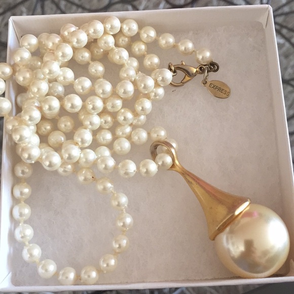Express | Jewelry | Vintage Express Pearl Necklace | Poshmark